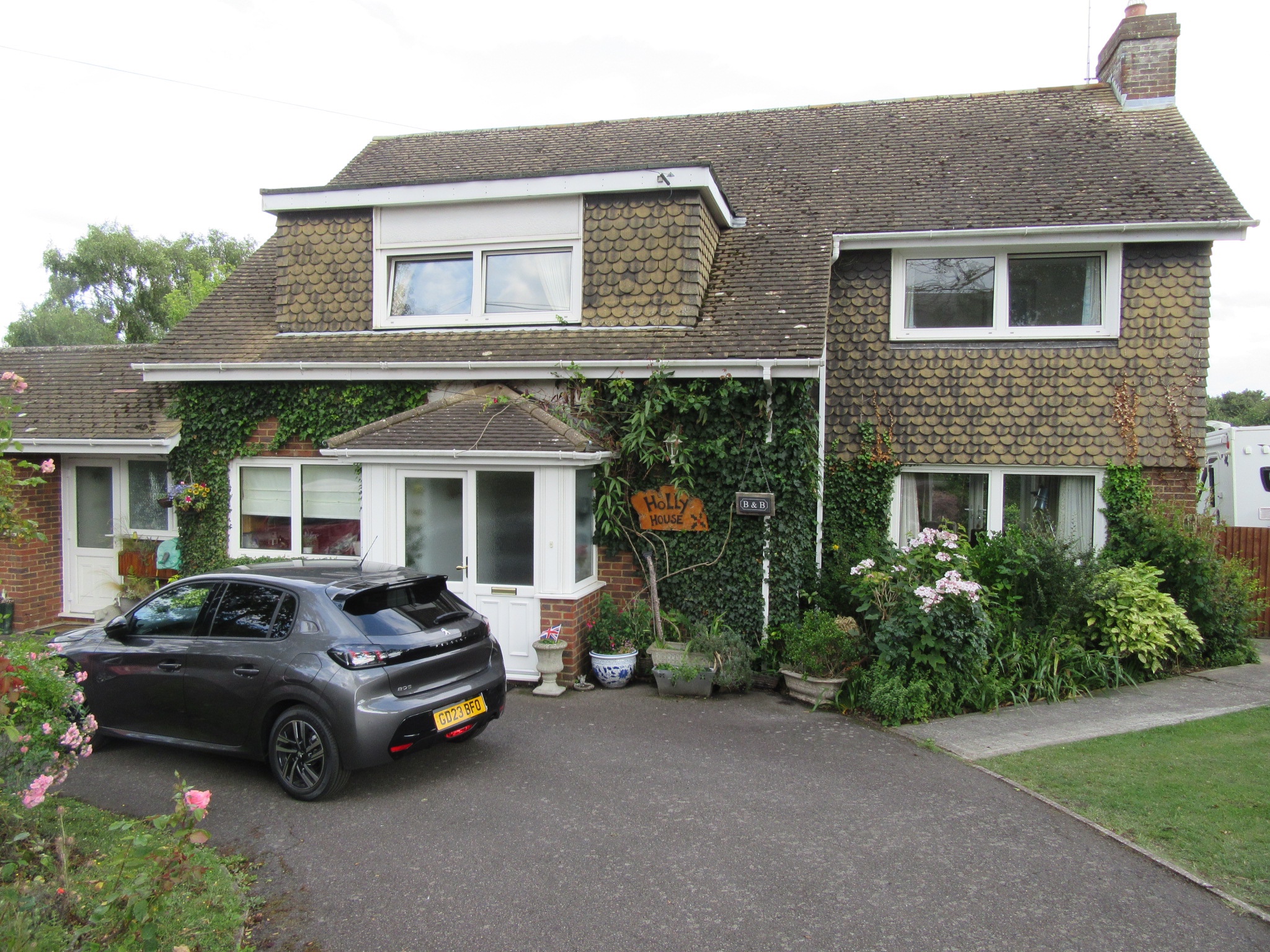 Sittingbourne, England – Murphys on the Move